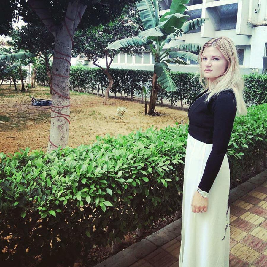 Julia Smag Fashion Model Makeup Model TV Adver